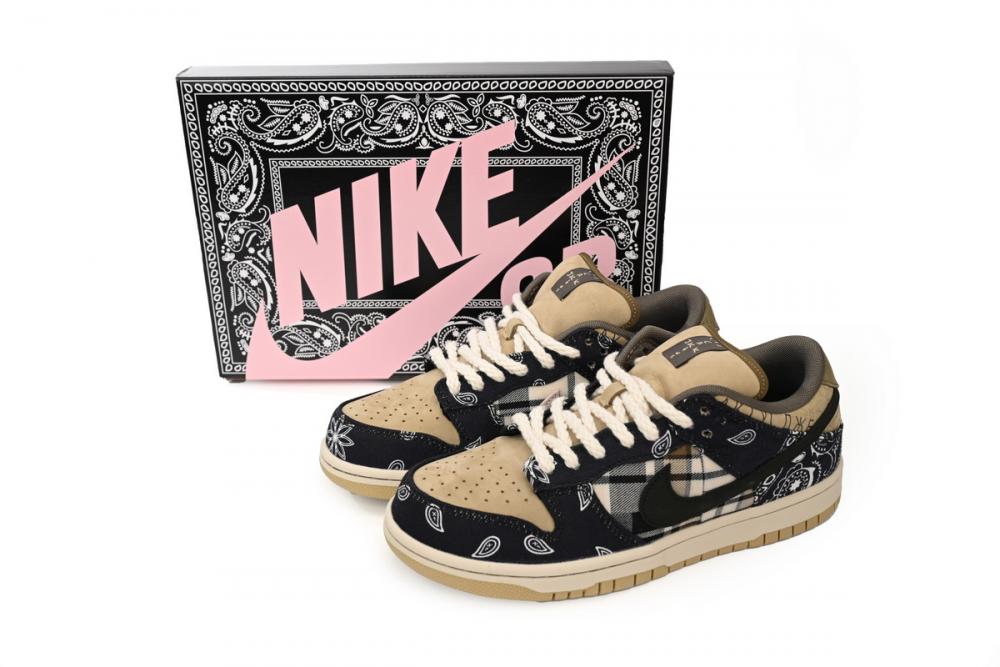 Classy Sneakers - Travis Scott x Nike SB Dunk Low Paisley - Meu ...
